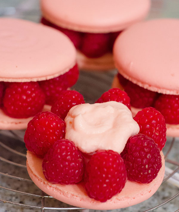 Laduree Ispahan - Taste & Flavors