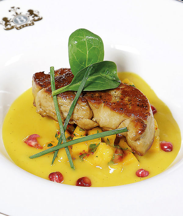 Pan-fried french foie gras, mango tartar with coriander passion fruit ...