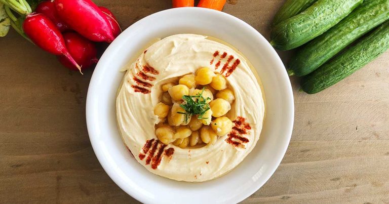 Hummus bi tahini recipe by Taste & Flavors