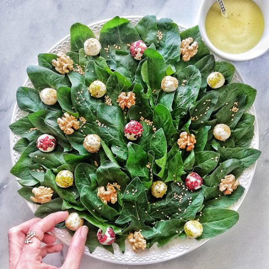 7 Delicious Cheese Toppings For Salad