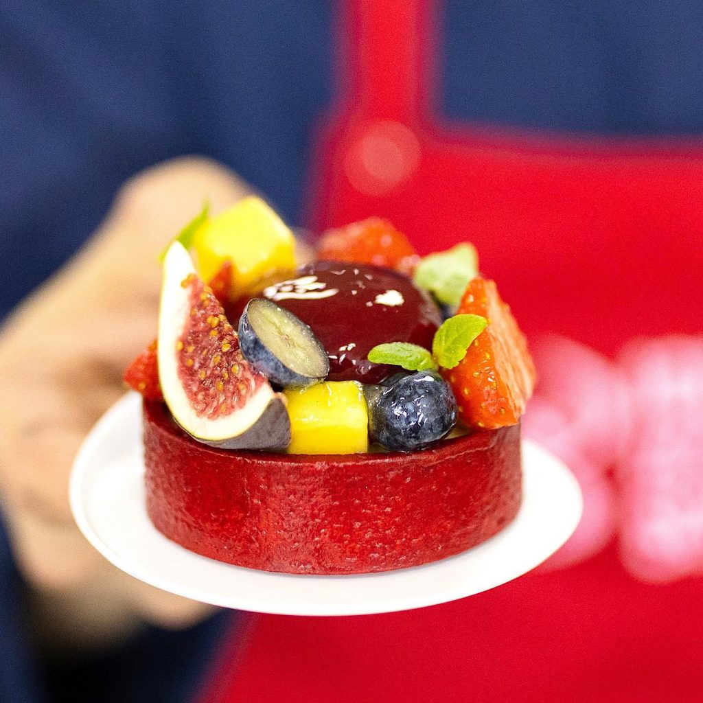 Interview with Pastry Chef Antonio Bachour Taste & Flavors