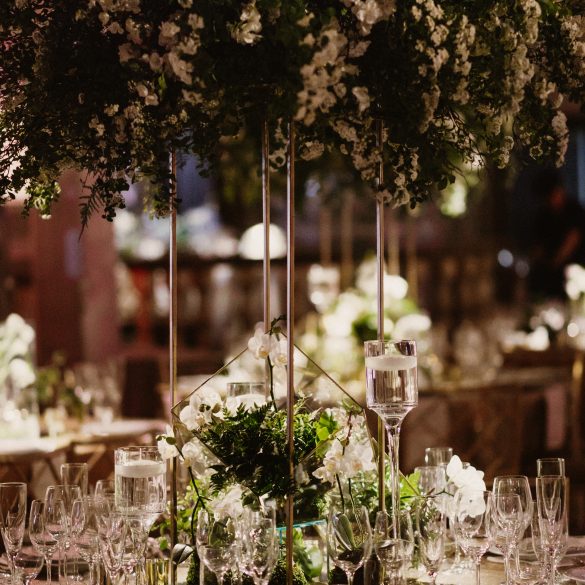 Mastering Buffet Etiquette: 14 Essential Tips to follow savoir vivre