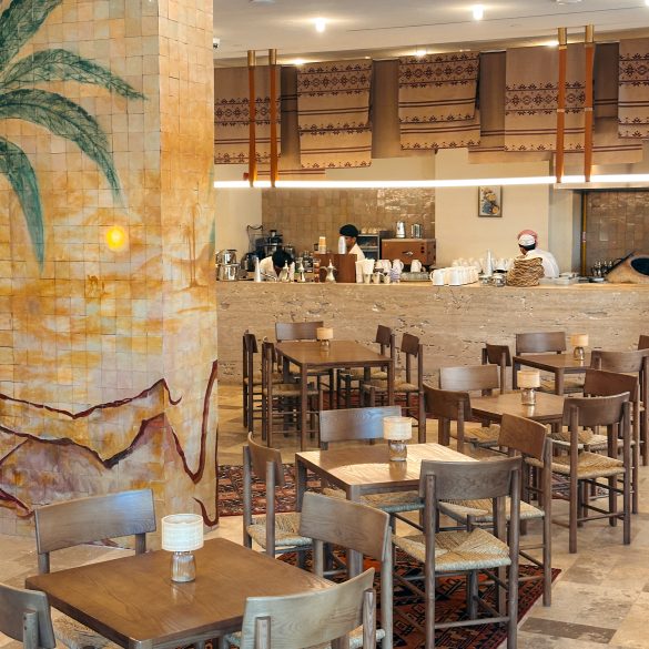Bar du Port Doha: Where Riviera Elegance Meets Coastal Glamour